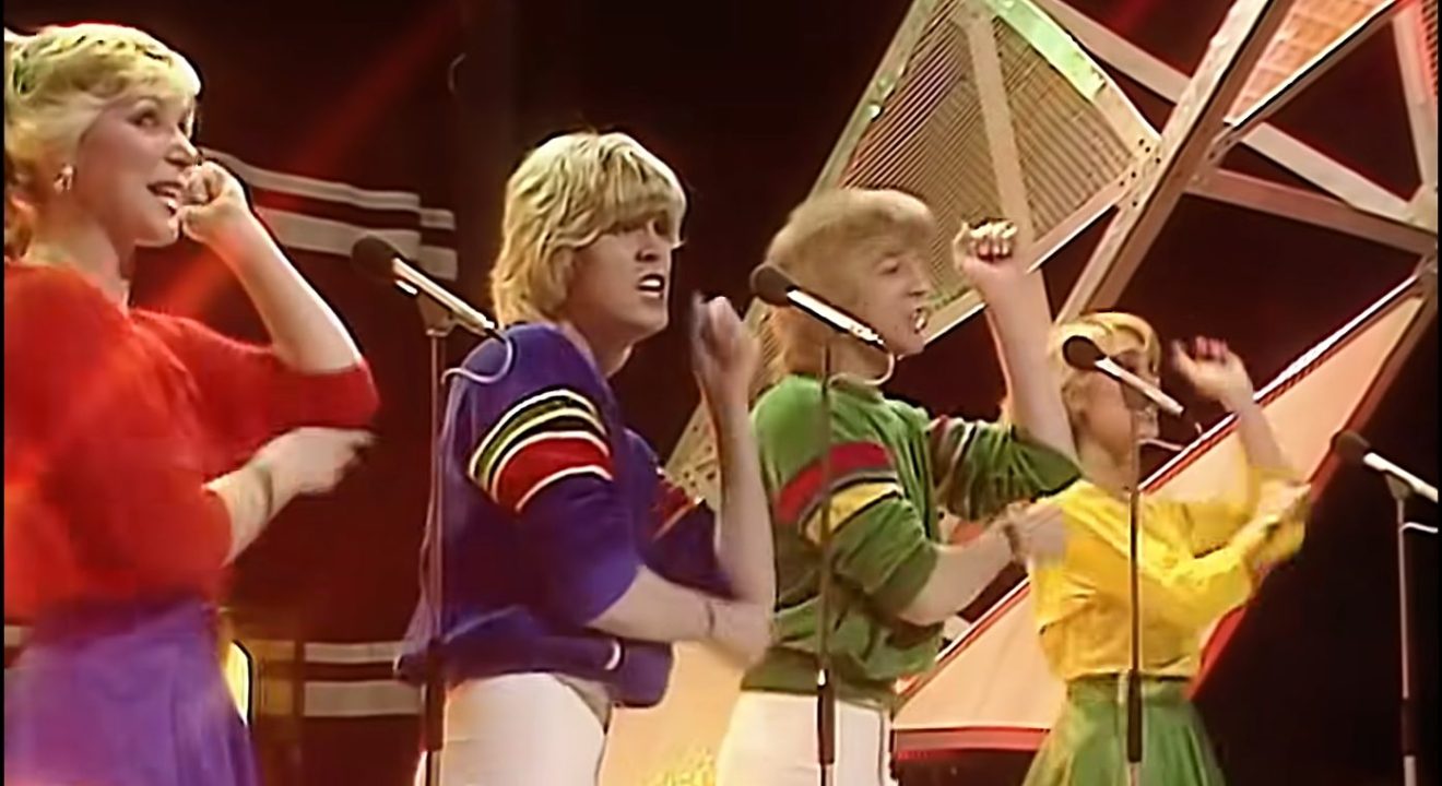 Evo kako je izgledao nastup benda Bucks Fizz kome je napravljen omaž u ...