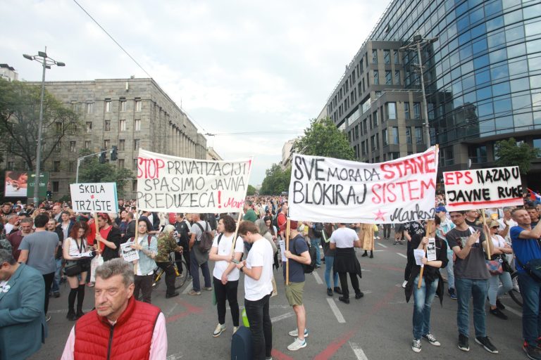 U toku je osmi protest "Srbija protiv nasilja": Današnju šetnju ...