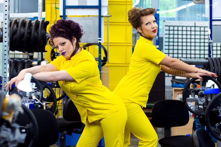 Mimi Mercedez i Bejbi Motorola snimile duet: Spot za "Friki" režirala ...