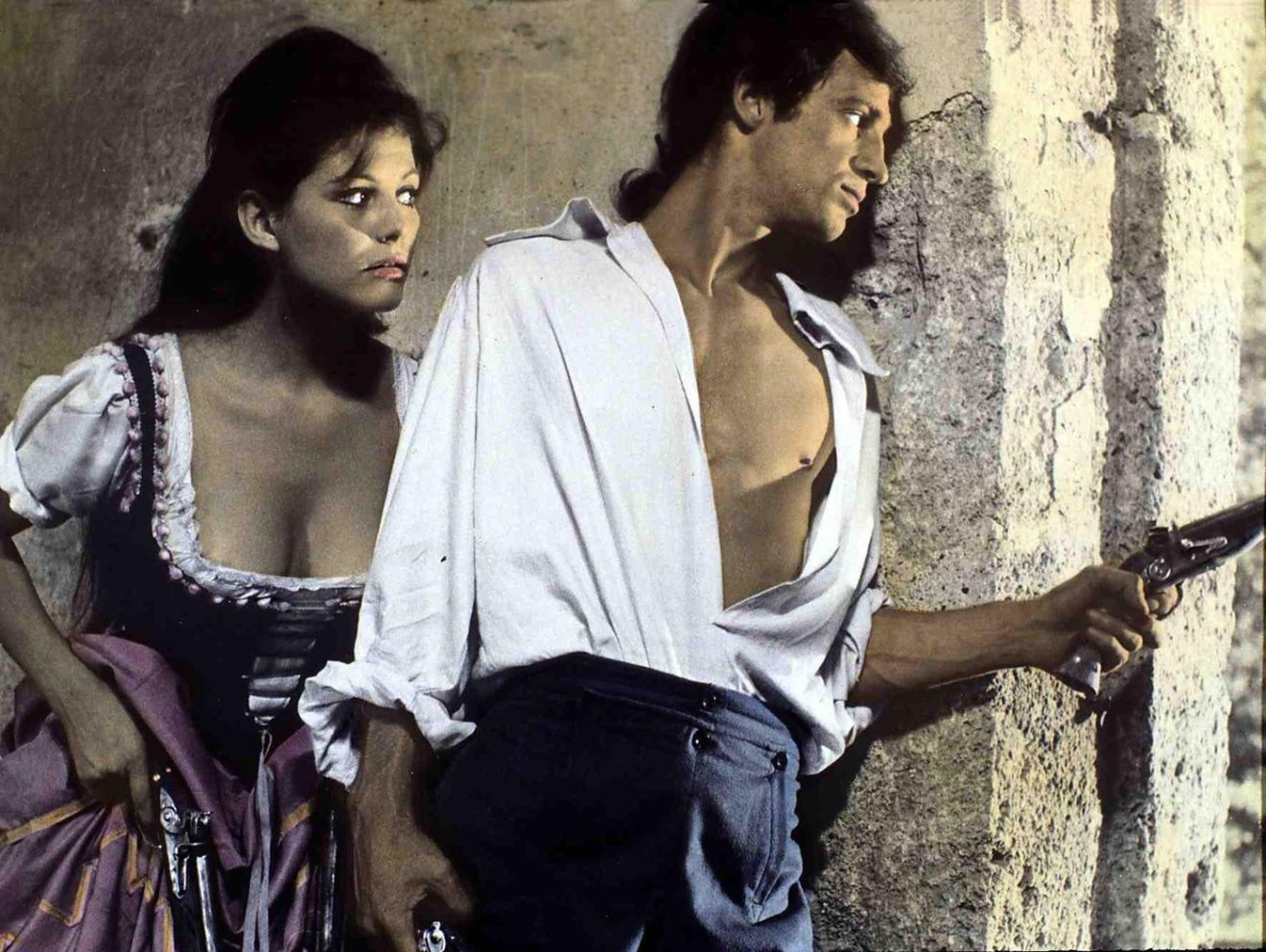 Tajna koju je skrivala legenda italijanskog filma: Neverovatna priča iz života dive Klaudije ...